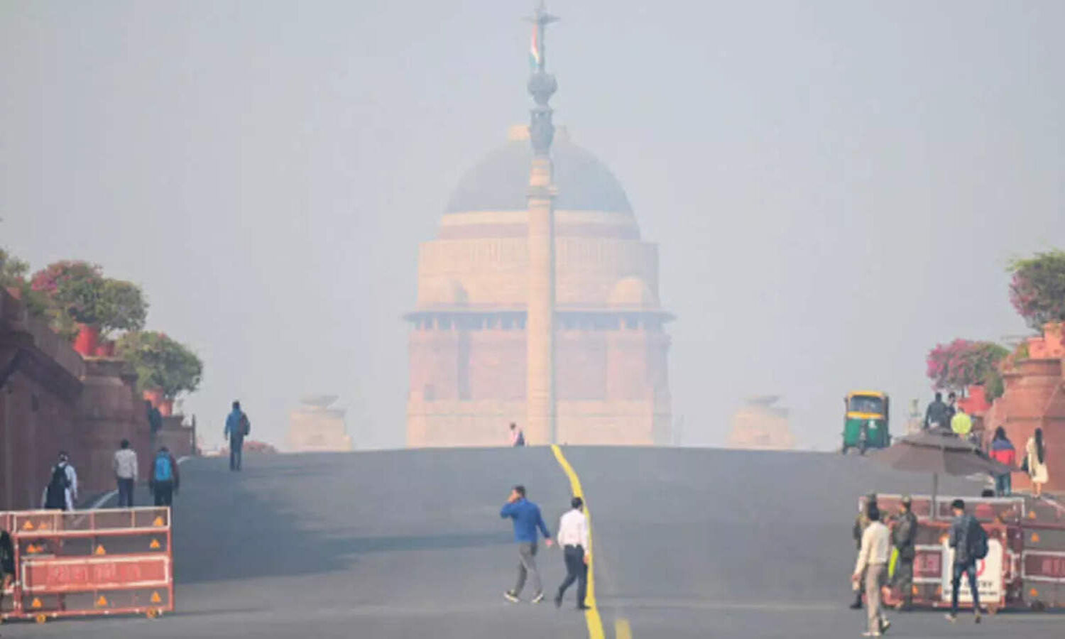 Delhi's Air Quality Remains 'Very Poor' for 7th Consecutive Day