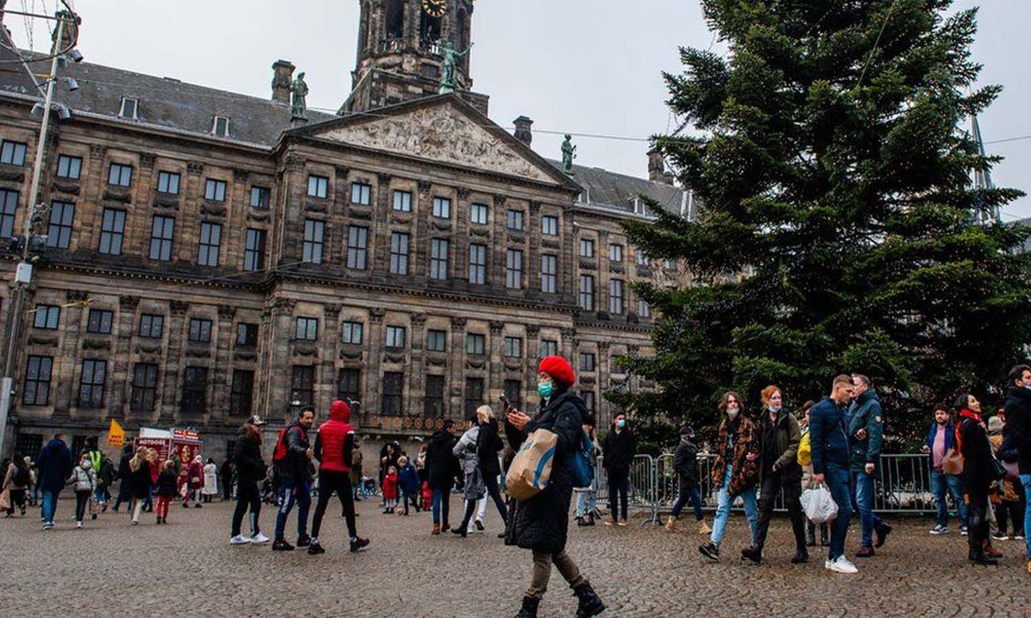 Omicron Outbreak: Netherlands announces Nationwide Lockdown due to ...