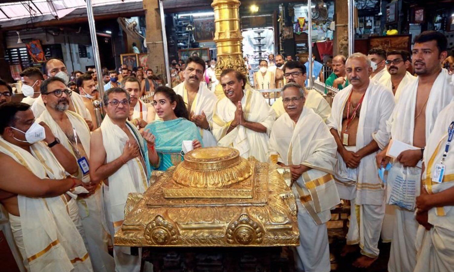 Mukesh Ambani, son Anant Ambani offer prayers at Guruvayur Devaswom ...