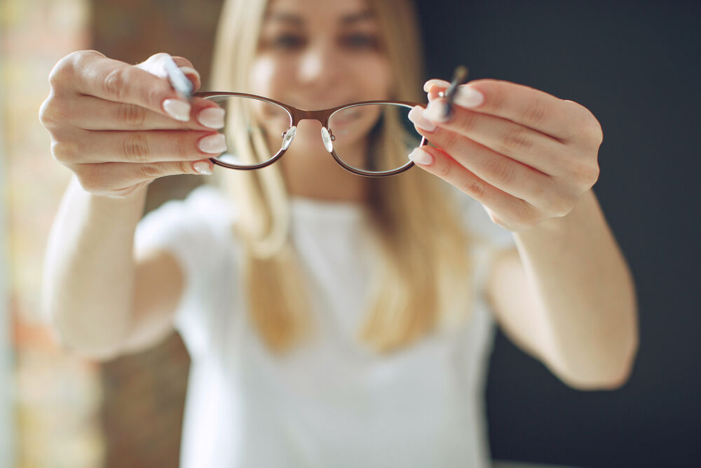 Can't see clearly without glasses? Follow this routine for 1 month and ...