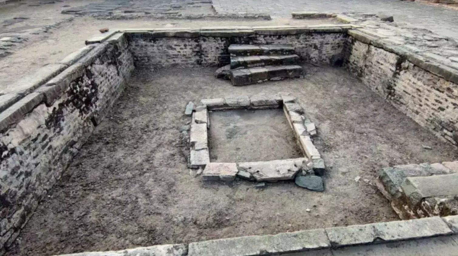 Bhojshala ASI Survey: These 7 things including sword found in excavation