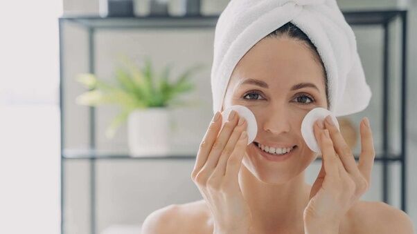 Make a rice toner and apply it on face, burnt skin will be cured, face ...