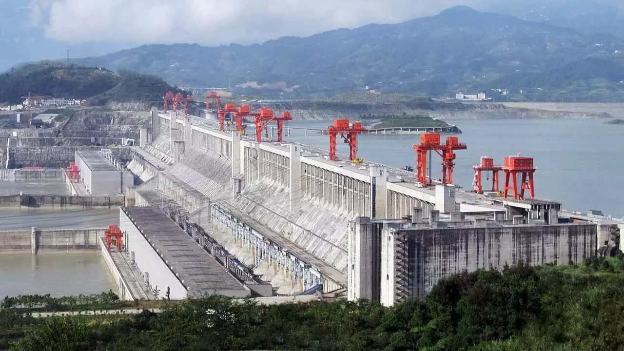 Newstrack Special: Analysis of the world's largest Engineering Marvel: Three Gorges Dam ...