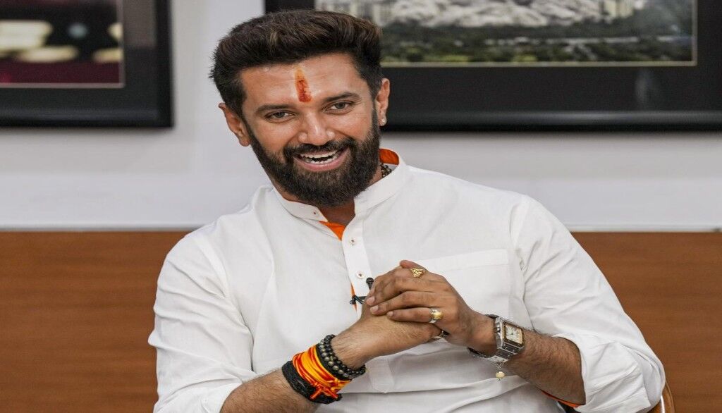 Bihar Election 2025: Chirag Paswan Eyes Nitish Kumar’s Chair! Could Emerge as a Major Threat ...