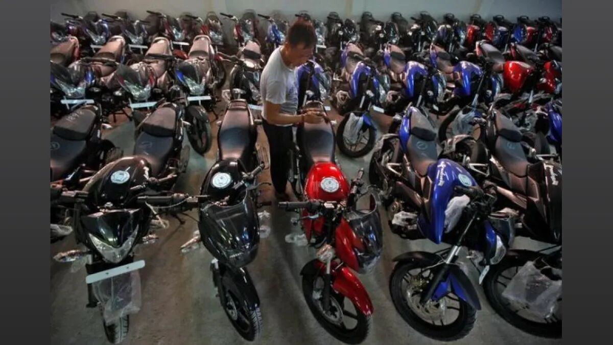 Bajaj Auto to Take Control of KTM in €800 Million Deal | Bajaj Auto to ...