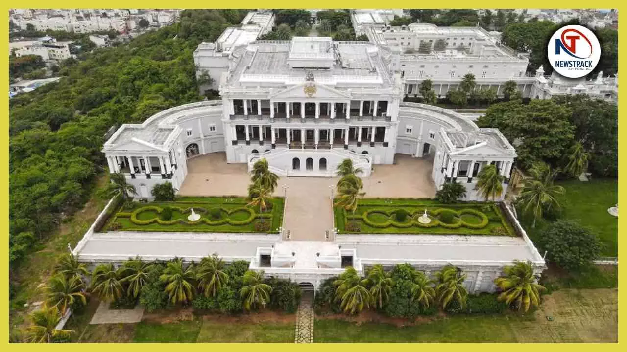 Hyderabad’s Falaknuma Palace: As if a Piece of the Sky Has Descended ...