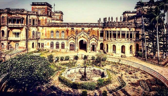 The Story Etched in Walls: Exploring the Mahmudabad Fort Sprawled Over ...