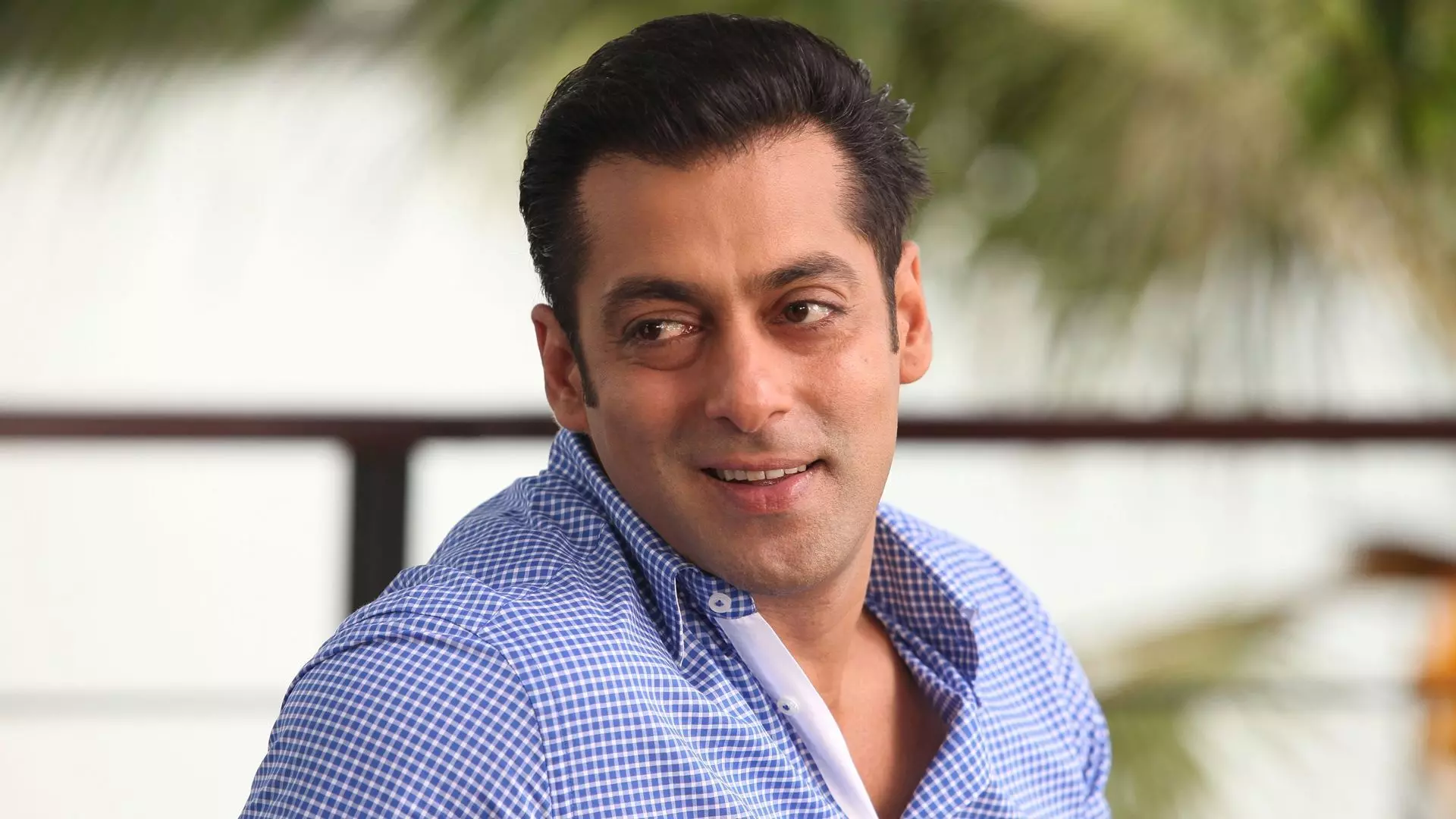 Salman Khan House: A Look Inside His Luxurious Mansion in 2025 | Salman ...