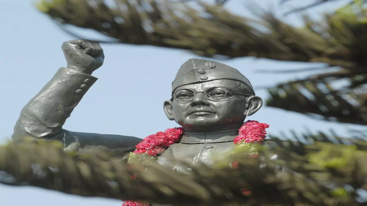 Subhas Chandra Bose Death Anniversary 2025: Why Bose Called Mahatma ...
