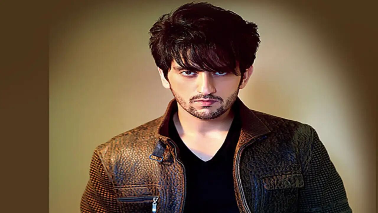 Who is Shaad Randhawa? Biography, Age, Family, Net Worth, Height ...
