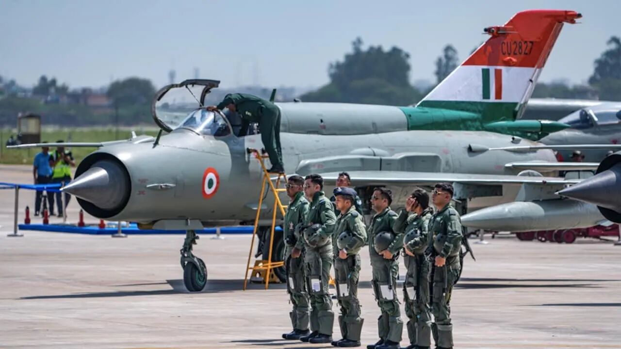 Indian Air Force Opens AFCAT 2026: Eligibility, Pay, and Process ...