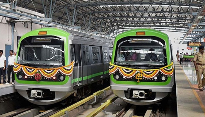 President Pranab Mukherjee unveils first phase of Bengaluru Metro Rail